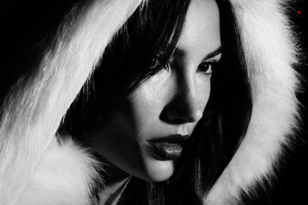 Lily Aldridge, Taylor Swift Star On 'Bad Blood' Posters